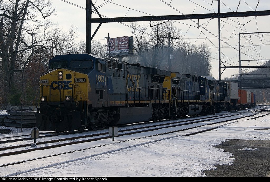 CSX Q172 With Cool Power in the Snow